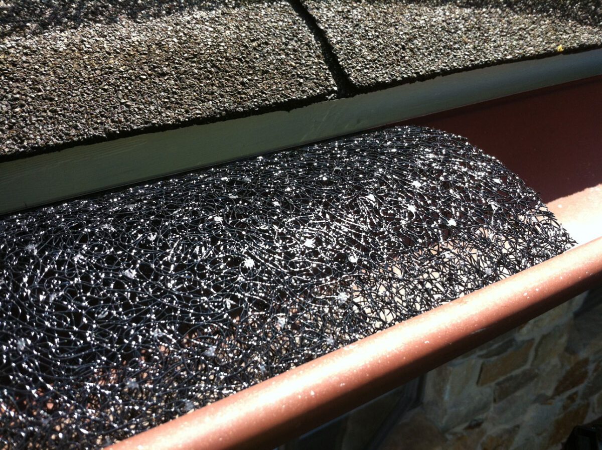 Flo-Free Leaf Guard for 6″ Half Round Gutters – Smart Roof Products